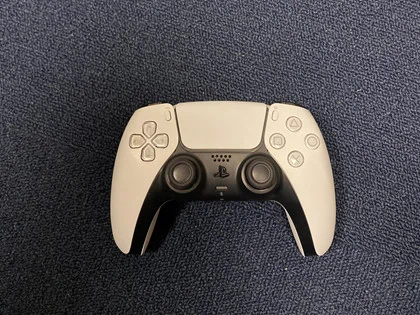 Hvid PS 5 controller